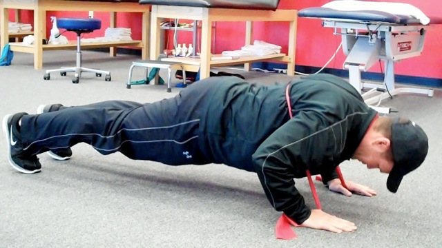 Functionally Fit: Theraband serratus push-ups - PFP media